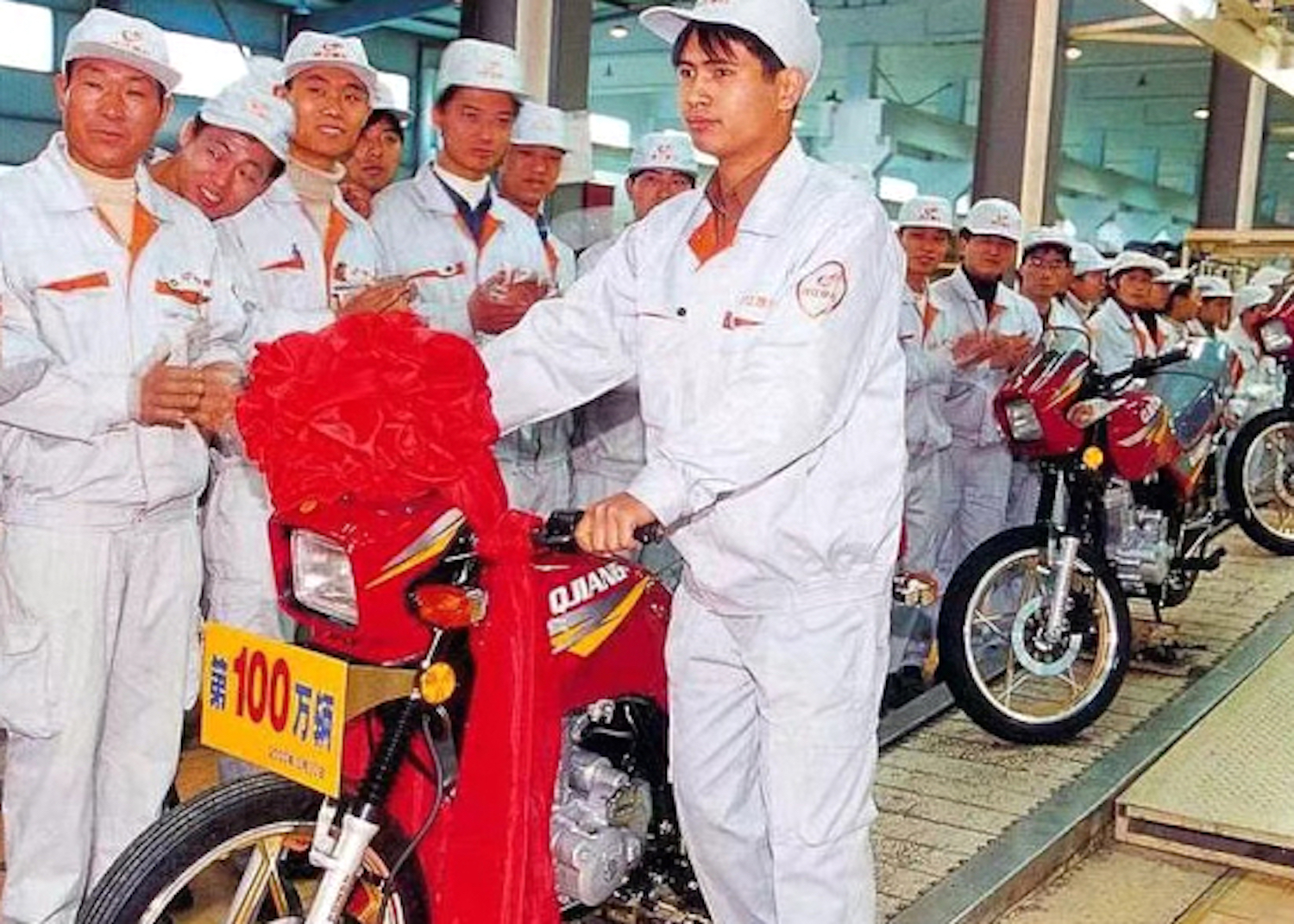 Hubungi Kami - qjmotor-art.id